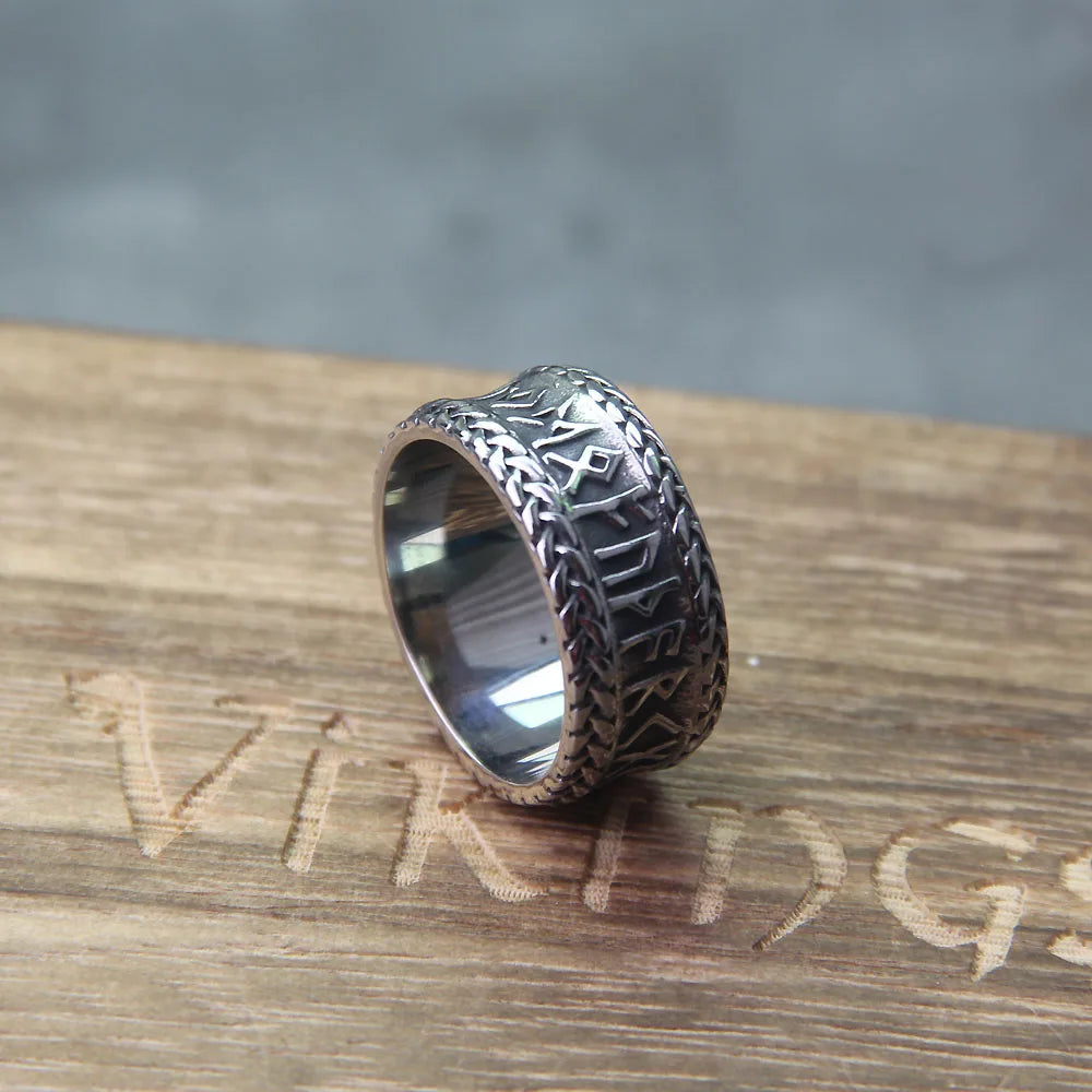 Valhalla Rune Ring – Heritage Crafted